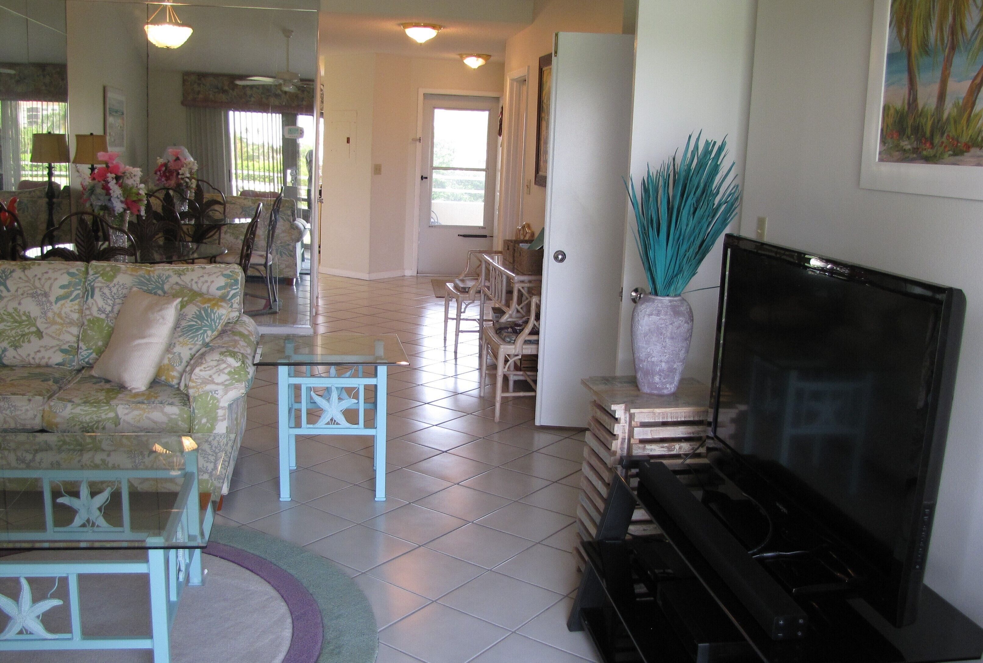 The Resort Lives In St. Petersburg - St. Petersburg, FL