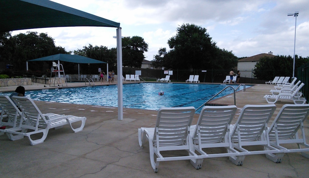 Seaworld And Lackland Afb, Families & Seniors, Nice And Comfortable Home - Alamo Ranch - San Antonio