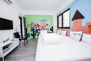 Quarto Quádruplo Familiar | Secretária, cortinas/cortinados opacos, Wi-fi grátis 
