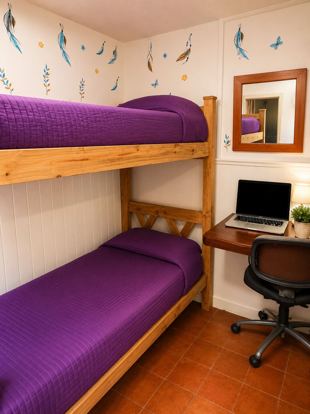 Quarto Duplo Económico para 1 Pessoa, acesso à piscina, junto à piscina | Com mobília individualizada, Wi-fi grátis, roupa de cama fornecida 