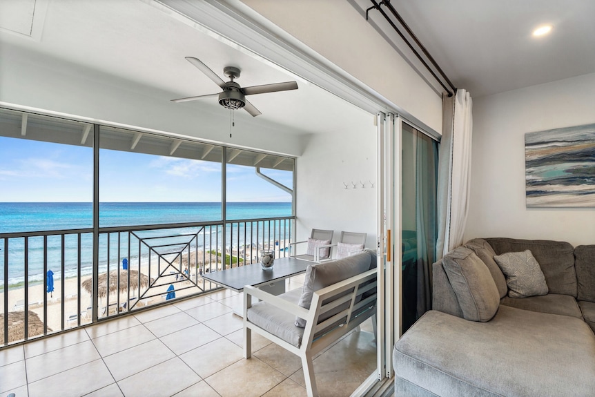 10% Off Special! Beachfront Seven Mile Beach, Gc - Discovery Point Club #42 - Cayman Islands
