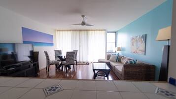 Apartamento em Condomínio Fechado, 1 quarto | Restaurantes