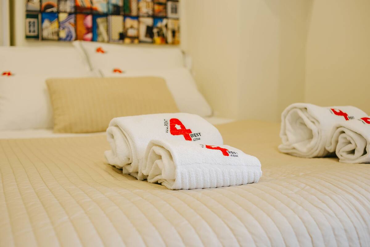 Estúdio Económico, 1 cama de casal, kitchenette | 1 quarto, secretária, Wi-fi grátis, roupa de cama fornecida 