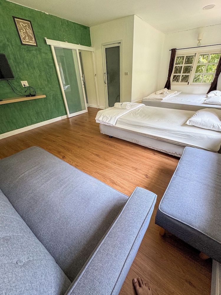 Saksupha Resort - Kabin Buri District