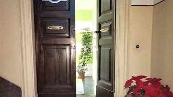 Entrada (vista interior)