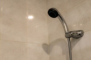 Duche na casa de banho