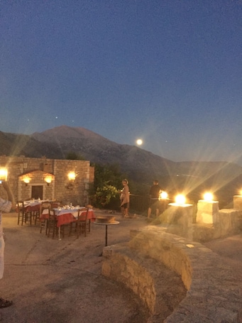 Restaurantes. Aravanes