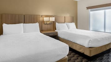 Suíte família, várias camas, para não fumantes, sacada (with Sofabed) | Roupas de cama premium, individualmente decorados