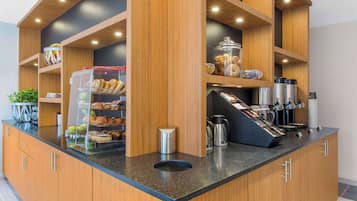 Café da manhã continental grátis todos os dias