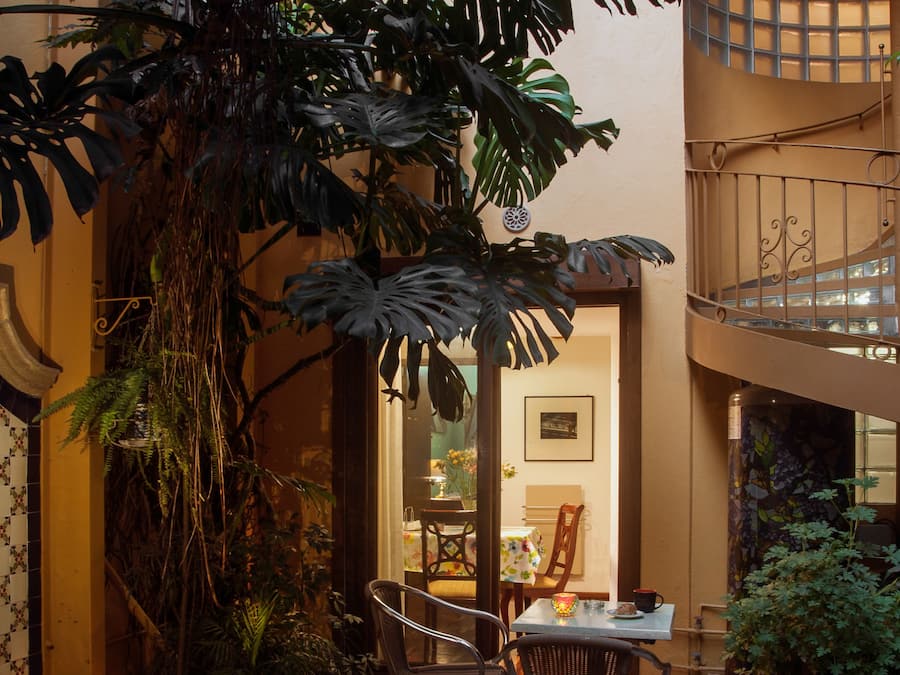 Suíte premium, 1 cama King | Edredons de pluma, camas Select Comfort, frigobar, cofres nos quartos