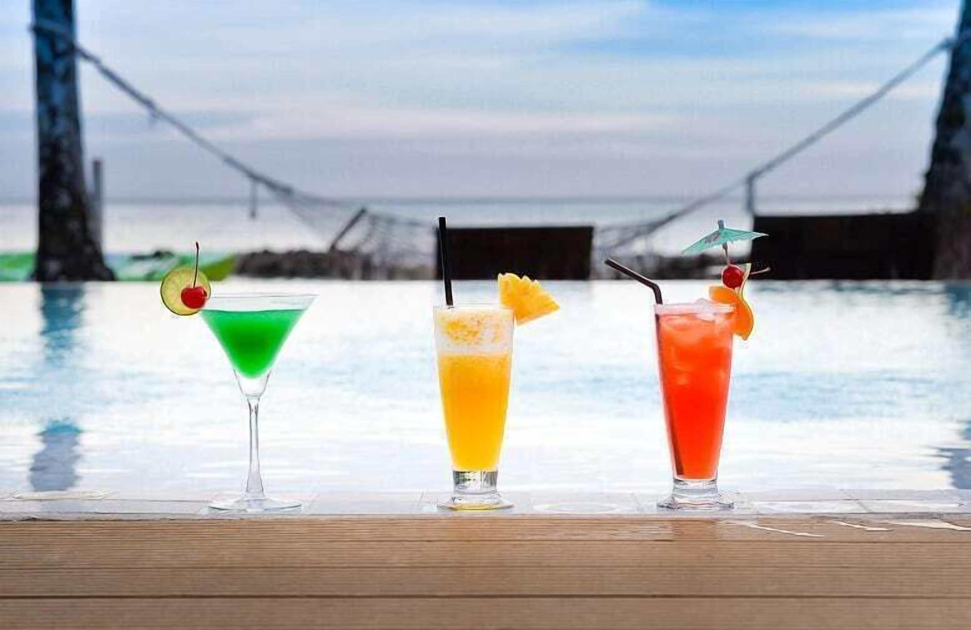 Pequenos-almoços, almoços, jantares servidos, cozinha tailandesa 