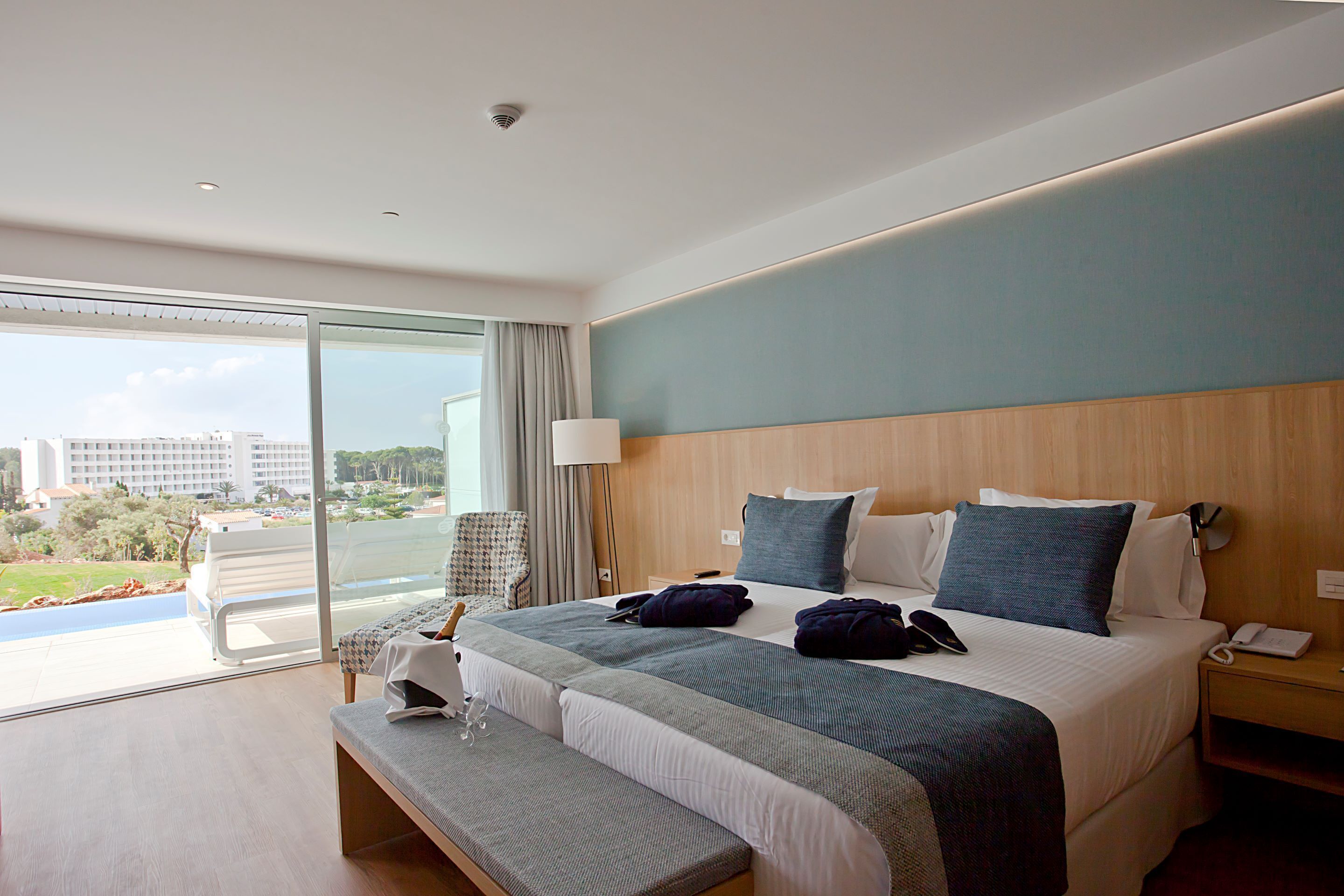 Hotel Seth 55 Santo Tomas, Menorca: Reviews & Hotel Deals | Book at ...