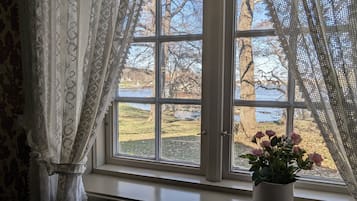 Casa clássico, 2 quartos, sauna seca, vista para o rio | Vista para o lago