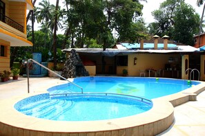 Piscina exterior 