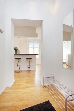 Apartamento básico, 2 quartos, vista para a cidade | 2 quartos, ferros/tábuas de passar roupa