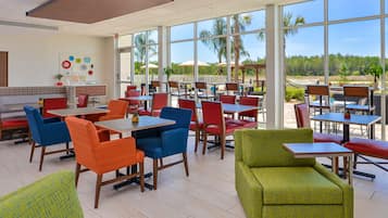 Pequeno-almoço tipo buffet diário incluído