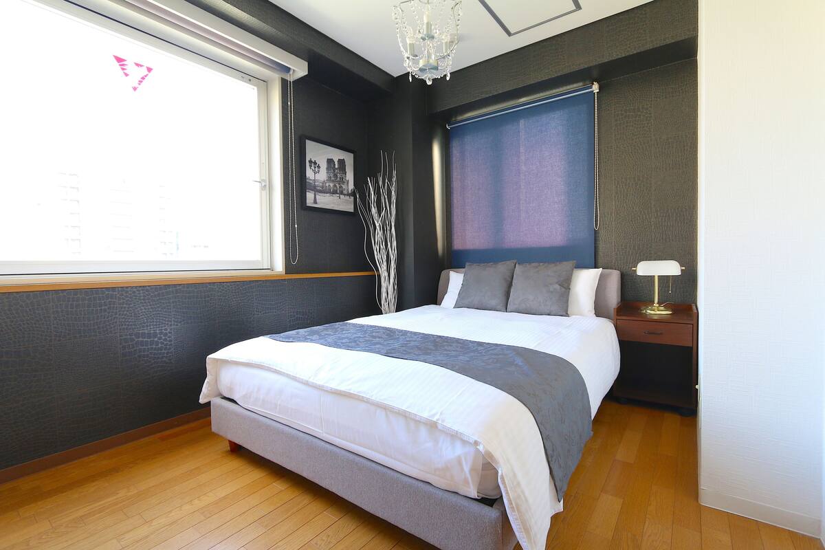 Quarto Duplo (2 Bed Room 602) | Roupa de alta qualidade, cortinas/cortinados opacos 