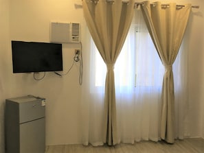 Quarto Standard, 1 cama de casal, casa de banho anexa | Comodidade do quarto
