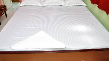 Quarto casal luxo, 1 quarto | 1 quarto, roupas de cama premium, Wi-Fi de cortesia