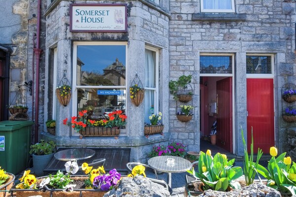 Somerset House - Grange-over-Sands