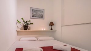 Apartamento, 2 camas de casal, no rés do chão