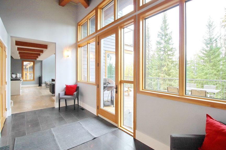 Aurora House - Golden