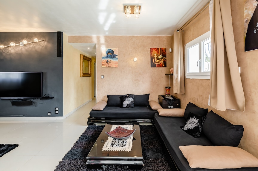 Hermosa Propiedad Cerca Del Parque De Arroyos Entre Cassis Y Lecques - La Ciotat