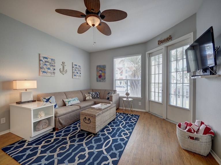 6 Minute Walk To Whitecap Beach, 1st Floor Cozy Condo, Padre Island Vacation! - Whitecap Beach, TX