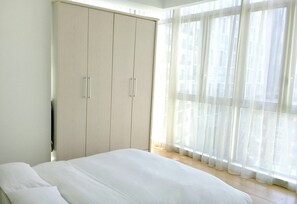 Apartamento Premium, 2 quartos | 2 quartos, secretária, ferro/tábua de engomar, Wi-fi grátis