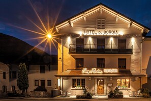 Fachada da propriedade