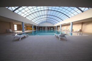 3 piscinas internas