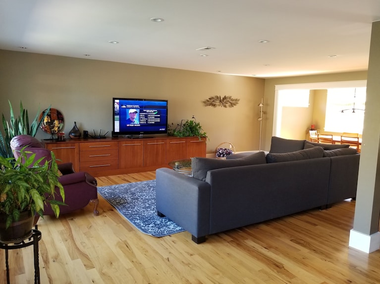 Newly Remodeled Foothills Home-hike From Back Yard - Boise, ID