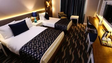 Quarto Duplo ou Twin Standard, 1 cama de casal ou 2 camas individuais | 1 quarto, minibar, cofre no quarto, secretária