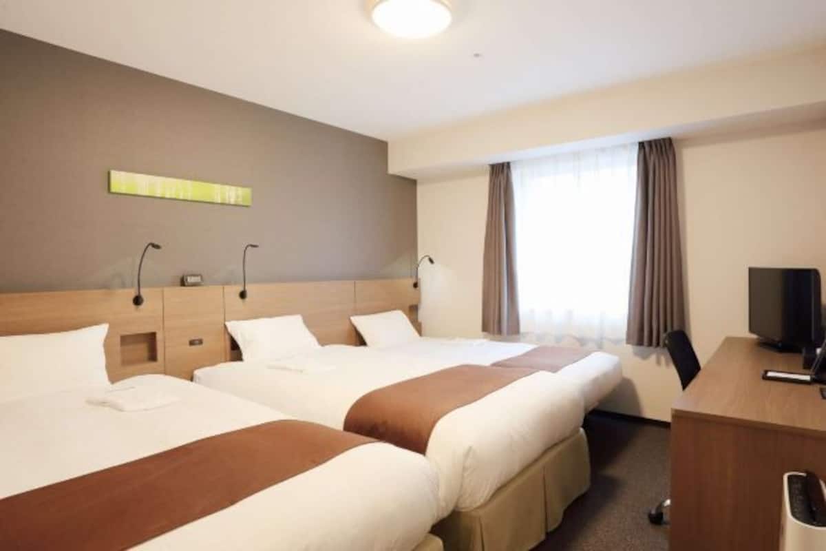 Escrivaninha, Wi-Fi de cortesia, roupa de cama