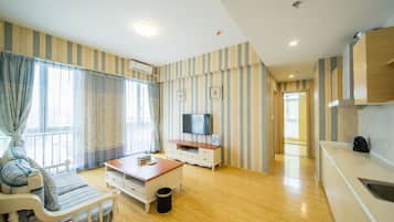 Suite Deluxe | 1 quarto, roupa hipoalergénica, minibar, com decoração personalizada
