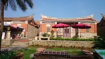 Fachada da propriedade