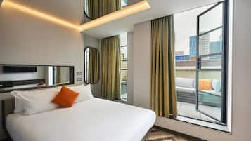 Loft, banheira de hidromassagem grande | Roupa hipoalergénica, cofre no quarto, secretária