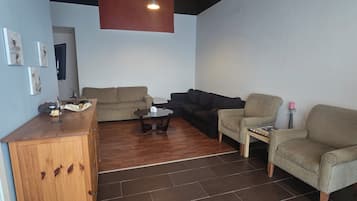 Apartamento Comfort, 3 quartos | Sala de estar