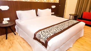 Quarto casal luxo, 1 cama King, para não fumantes | 1 quarto, roupas de cama de algodão egípcio, roupas de cama premium