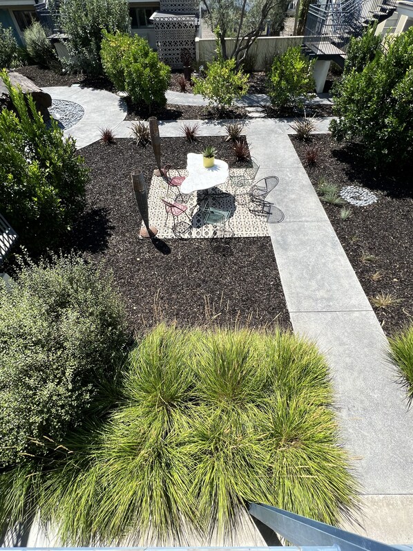 The Astro, Santa Rosa: Room, Prices & Reviews | Travelocity