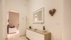 Apartamento de Luxo, 2 quartos, Vista para a cidade | Comodidade do quarto