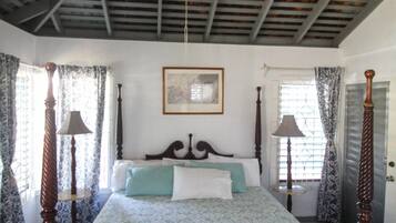 1 quarto, secretária, ferro/tábua de engomar, Wi-fi grátis