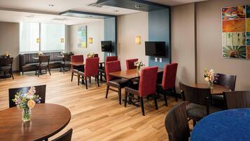 Pequeno-almoço tipo buffet diário incluído