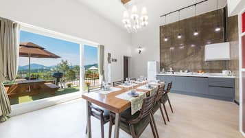 102 | Opções para refeição no quarto