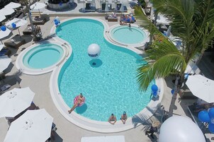Piscina exterior 