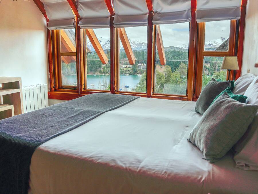 Cofre no quarto, secretária, Wi-fi grátis, roupa de cama fornecida