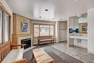 Apartamento em Condomínio Fechado, 2 quartos | Interior