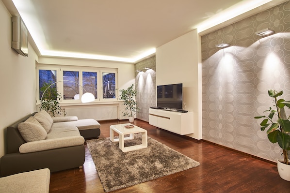 Apartamento exclusivo, para não fumantes, vista para o rio | 2 quartos, ferros/tábuas de passar roupa, Wi-Fi de cortesia