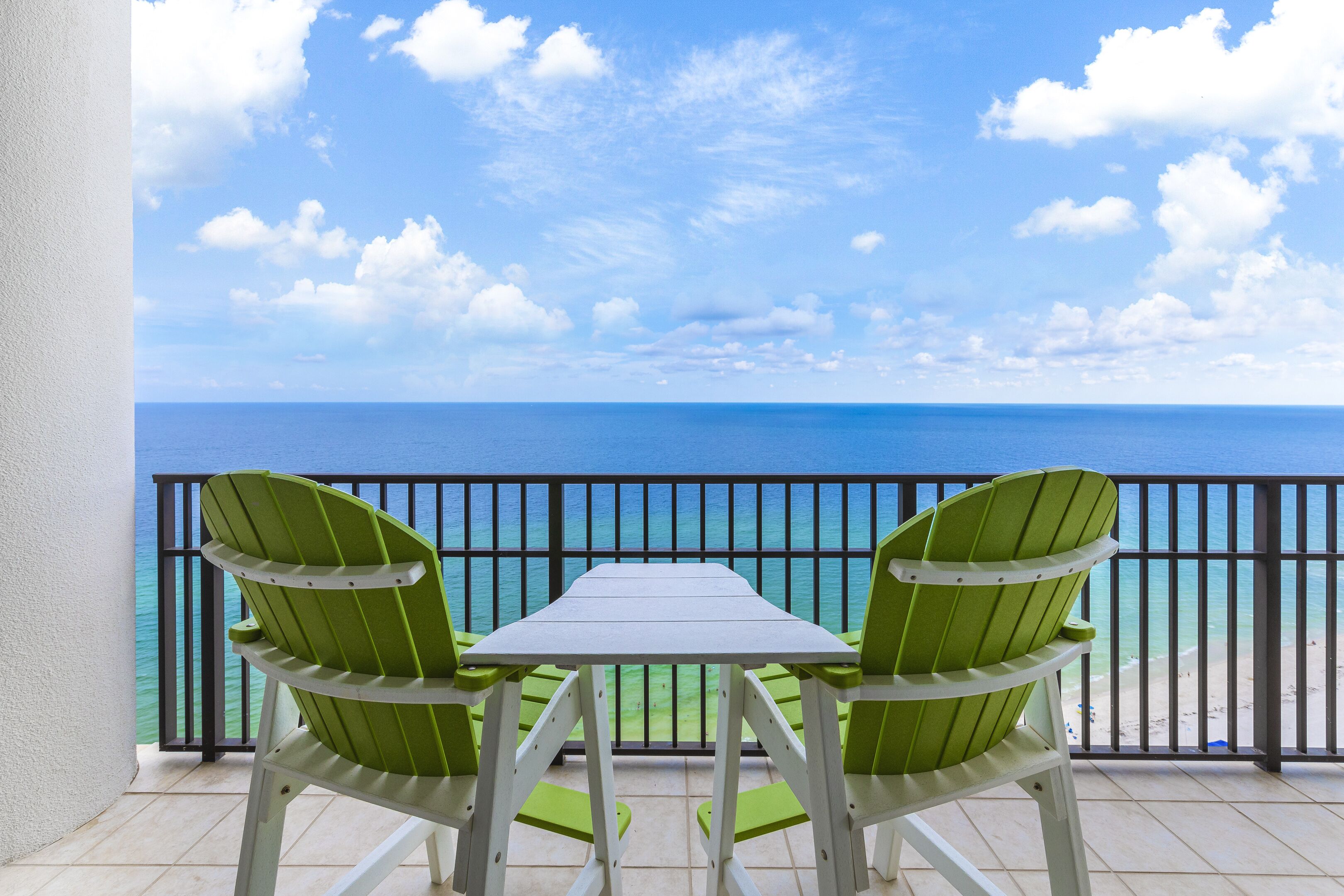 Apartamento Signature em Condomínio Fechado, 4 quartos, varanda, vista para o oceano | Varanda