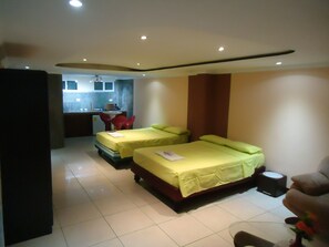 Suite Nobre | 1 quarto, roupa hipoalergénica, camas de colchão viscoelástico, minibar 